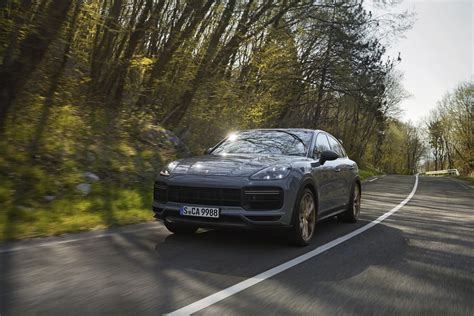 역대 카이엔 중 최강 2022 포르쉐 카이엔 터보 Gt Cayenne Turbo Gt 화려한 사진 정리