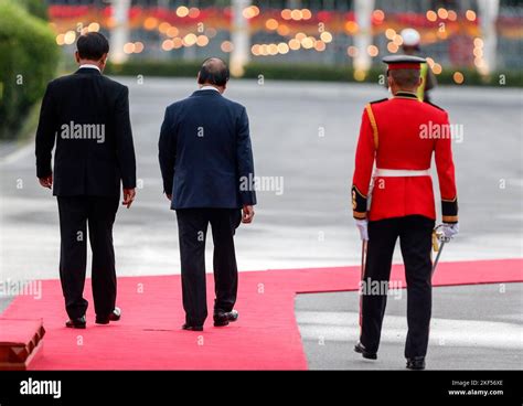 Vietnams President Nguyen Xuan Phuc And Thailands Prime Minister
