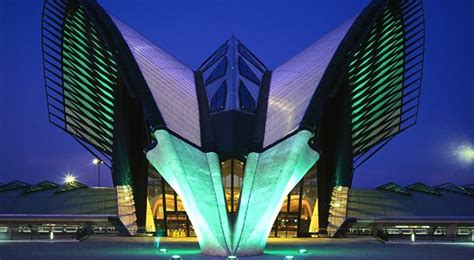 Top 10 des plus beaux aéroports du monde