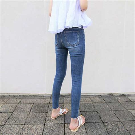 秋冬 スキニーデニムパンツ スキニー ジーンズ レディース ボトムス スリム デニム パンツ ストレッチ アンクル丈 分丈 切りっぱなの通販はau PAY マーケット ともすけ