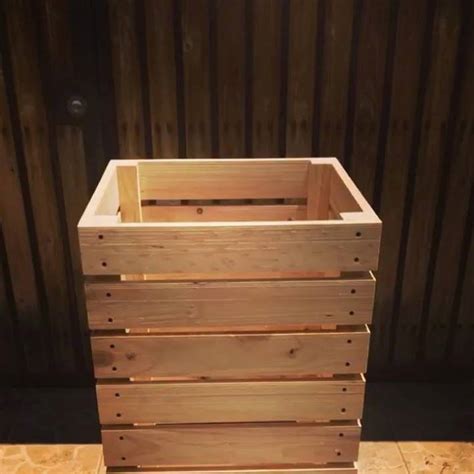 Compostera De Madera Para Reciclajeurbano De Materiaorganica