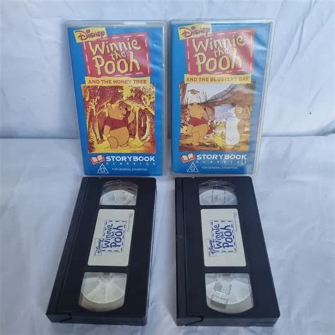 DISNEY WINNIE THE POOH Storybook Classics THE HONEY TREE BLUSTERY DAY
