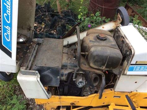 Cub Cadet 1650 Hydrostatic With Mower Deck Click For More Photos