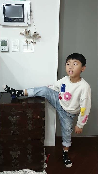 몸으로 한글 만들기ㅋㅋ Youtube