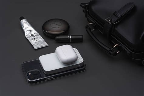 數位現代人必備雙向充電 Magsafe 無線行動電源！美國 Bezalel 倍加能 Prelude X 系列 Magsafe 行動電源：無線磁