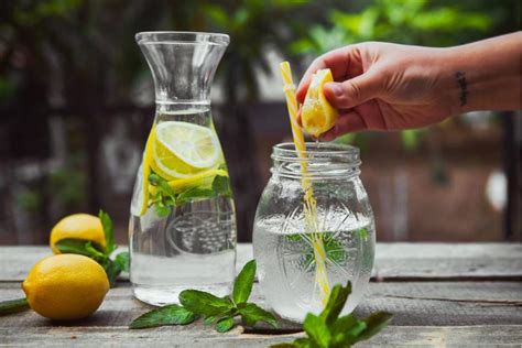 Acqua E Limone Al Mattino Fa Bene O Male Tanta Salute
