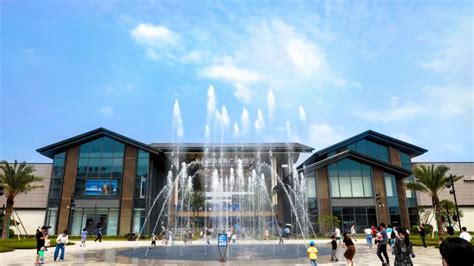 杉杉奥莱试营业江南区又添城市出彩新地标 街街网