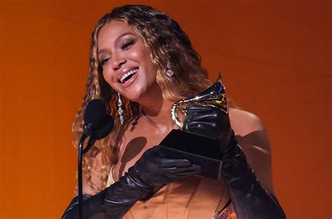Beyonc Breaks Grammy Record For Most Wins Ever News