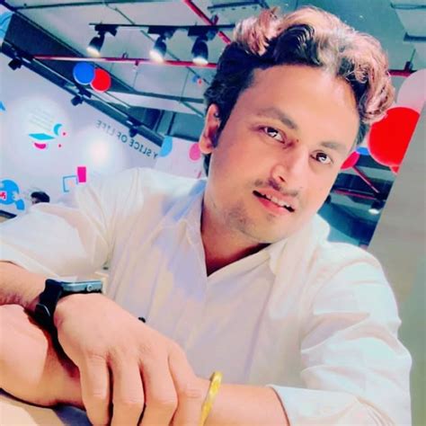 Santosh Raj (@its_raj_singh_ptn) • Threads, Say more
