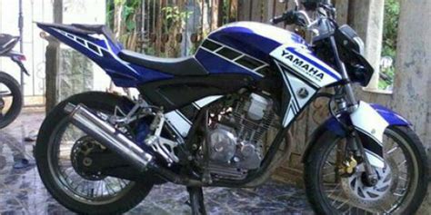 Modifikasi Yamaha Scorpio Street Fighter Merdeka