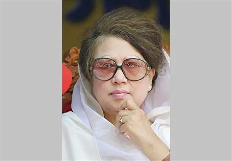 খালেদা জিয়ার বিদেশে চিকিৎসার আবেদনে আইন মন্ত্রণালয়ের না