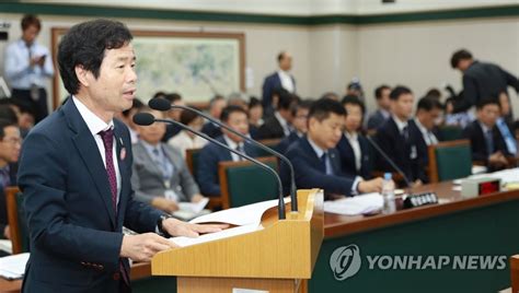 업무 보고하는 김승환 전북교육감 연합뉴스