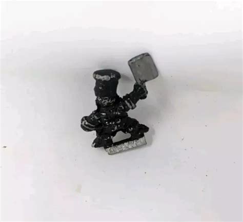 1992 Imperial Halfling Hot Pot Chef Citadel Warhammer Empire Army Chef