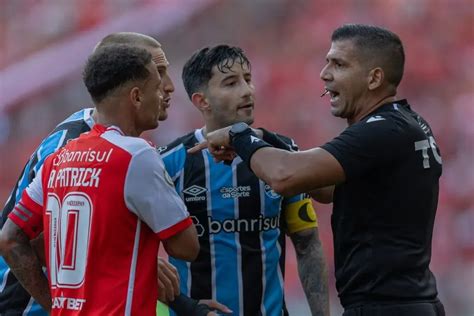 Internacional Tem Um Título A Menos Que O Grêmio Em Finais Do Gaúchão