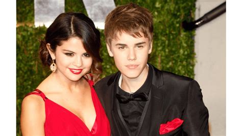 Justin Bieber Whisks Selena Gomez To Seattle For Date 8 Days