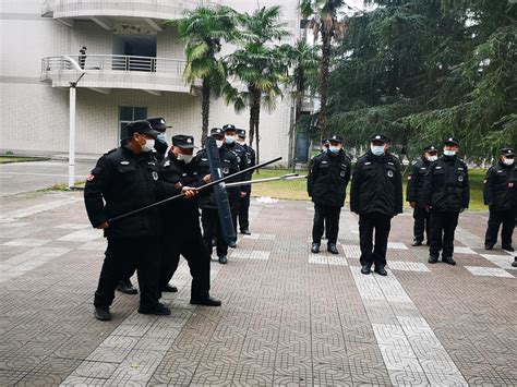 保卫处开展2023年春季学期保安应急处突能力培训活动 西南石油大学保卫部（处）（武装部）