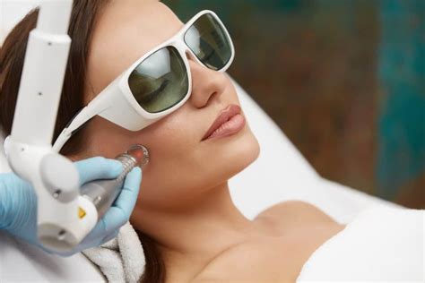 Moxi Laser Benefits Result Non Ablative Facial Treatment
