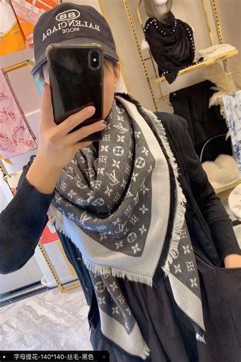 lv小方巾 lv方巾 大山谷图库