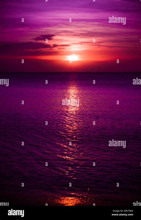 Pink Purple Orange Sunset Hi Res Stock Photography And Images Alamy