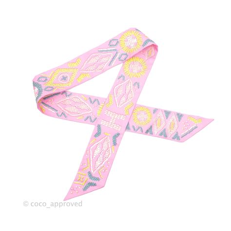 Hermès Kelly En Perles Silk Twilly Rose Bonbon Canard Coco Approved