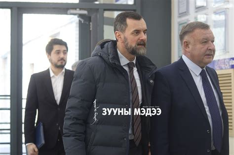 ОХУ ын Засгийн газрын орлогч дарга А Л Оверчук Г В Плехановын нэрэмжит салбар сургуульд зочлов