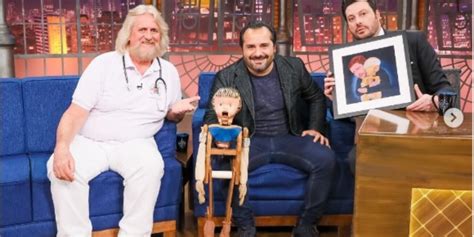 Danilo Gentili Derruba Parceiro De Humorista E Dá Notícia Cirurgia