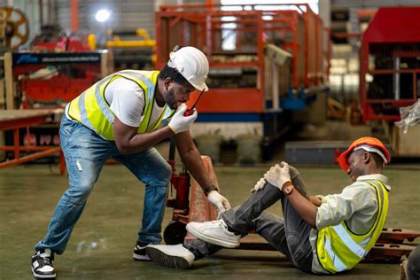 When Do New Hires Become Eligible for Workman's Comp Pay?