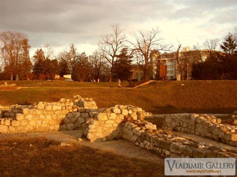Разкопки на залез слънце