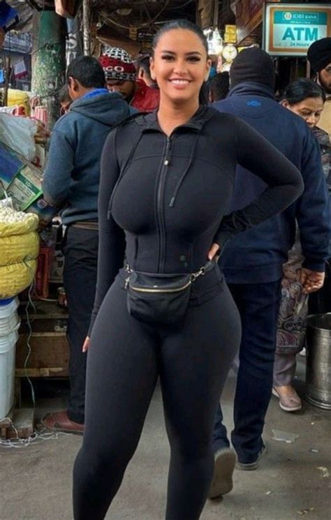Pin By Andrés Blanquet Navarro On Llenitas Curvy Woman Curvy Women
