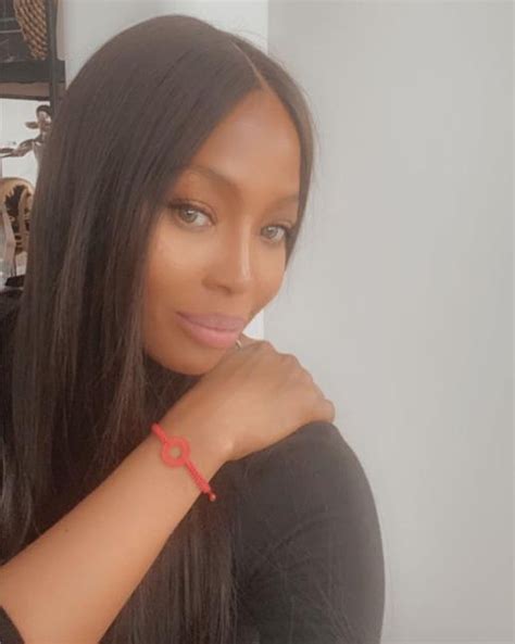Naomi Campbell Wore A Full Hazmat Suit On A Plane
