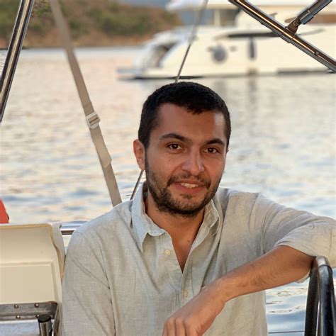 Kaan Ünlü Medium