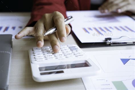 Female Financial Officer Asians Are Calculating The Companys Annual