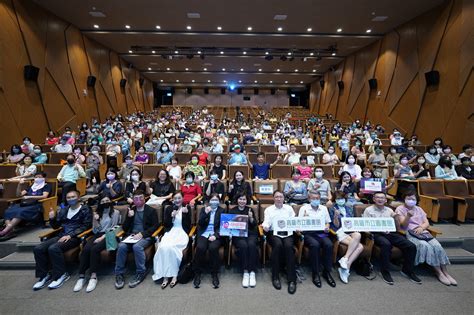 高雄市立圖書館 閱讀心視界 【2023城市講堂】精彩時刻 各位對台灣outlet有什麼想像？