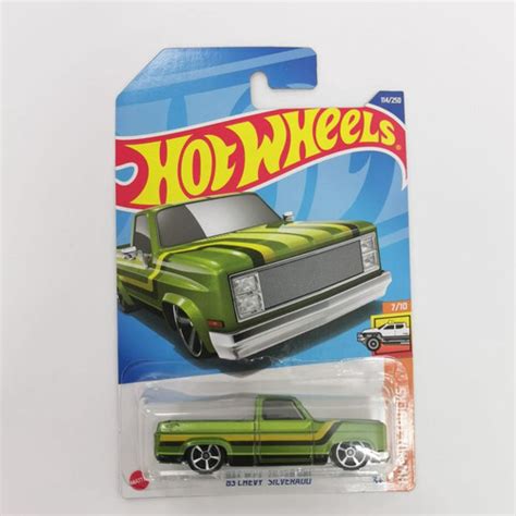 Jual E22 Hot Wheels 83 Chevy Silverado Hijau Pickup Pick Up HW