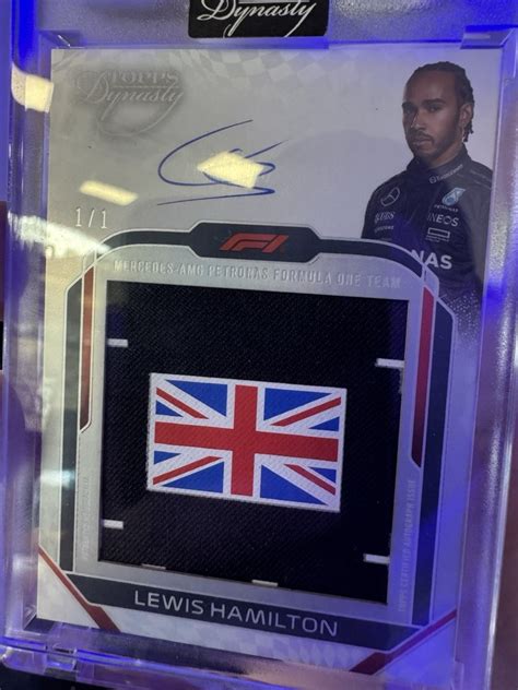 Topps Dynasty F1 2024 Lewis Hamilton Jumbo Flag Patch 🇬🇧 Auto On Card 1
