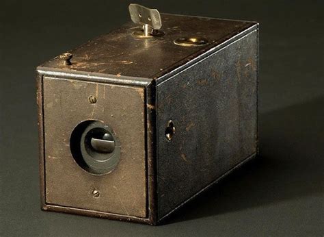 Máquina Fotográfica Antiga Linha Do Tempo Mistérios E Curiosidades