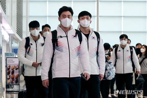 北京オリンピック参加のため出国する韓国選手団 Chosun Online 朝鮮日報