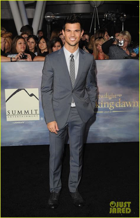 Taylor Lautner Twilight Breaking Dawn Part 2 Premiere Photo