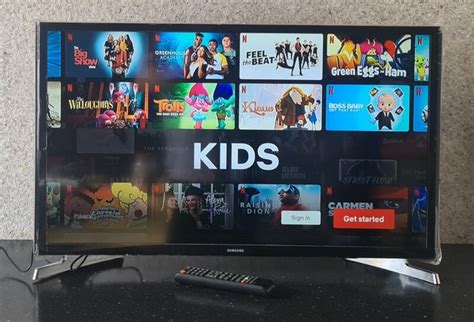 Samsung Ue32j4500ak 813 Cm 32 Hd Smart Tv Wi Fi Black For Sale in ...