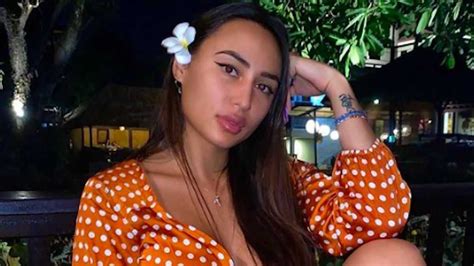 Astrid Nelsia Accro à La Chirurgie Elle A Dépensé Beaucoup Dargent