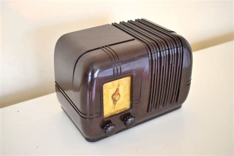 Siena Brown Bakelite 1947 Arvin Model 544 Lefty Vacuum Tube Am Radio Retro Radio Farm