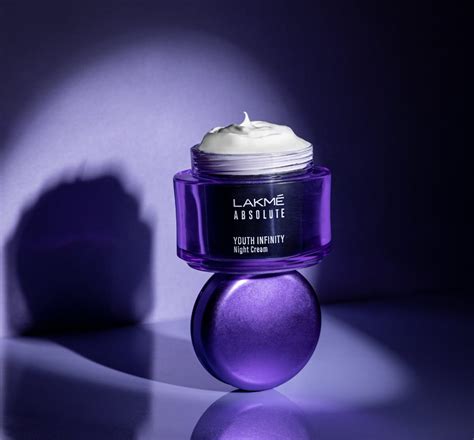 LakmÉ Youth Infinity Skin Firming Night CrÈme Dazzling Gloss Za