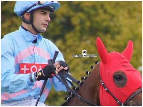 Il Giovane Fantino Stefano Cherchi Ancora In Coma Giorni Di Angoscia Per La Famiglia La Nuova