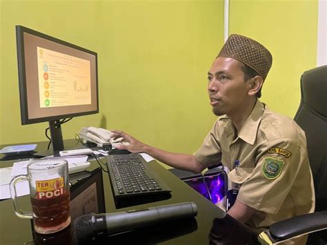 Tinggal Klik Lurah Pleret Bisa Jawab Apapun Soal Warga Begitu Pun
