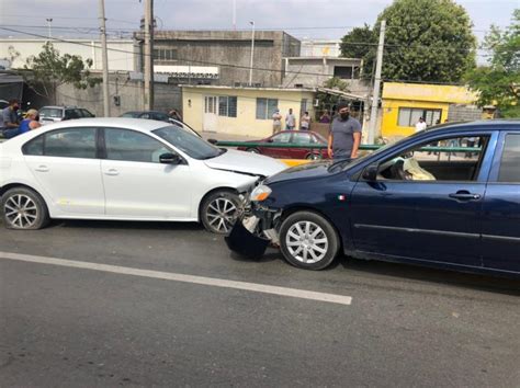 Dos Lesionados En Aparatoso Choque La Verdad