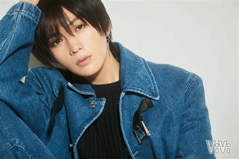 声優・浅沼晋太郎さんと土田玲央さんがおくる『不思議堂【黒い猫】』がくじ引き堂に登場！ このくじだけの撮り下ろし写真を使用した豪華景品を手に
