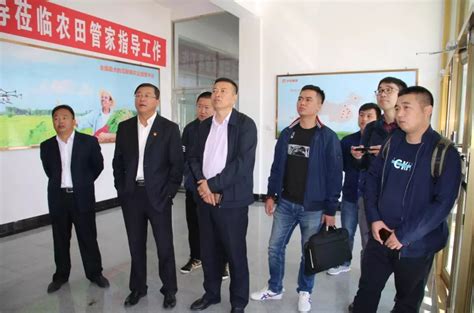 北大荒农垦集团总公司新体制运行工作领导小组生产资料组到八五九调研农业