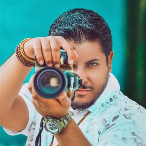 ‎milad عکاس و فیلم بردار‎ Milad Akas • Threads Say More