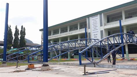 ก่อสร้าง โครงการหลังคาคลุมลานอเนกประสงค์ โรงเรียนบ้านไชยราช โดย ศูนย์เมทัลชีท บลูสโคป อ บางสะพาน