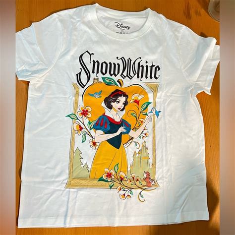 Disney Tops Disneys Snow White Tshirt Poshmark
